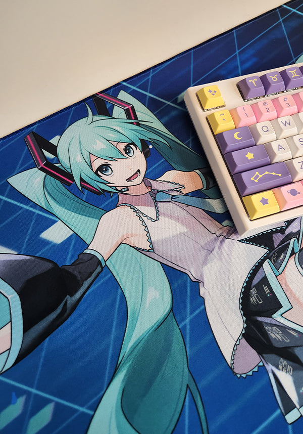 Home All Hatsune Miku: Solo | XXL GAMING MAT