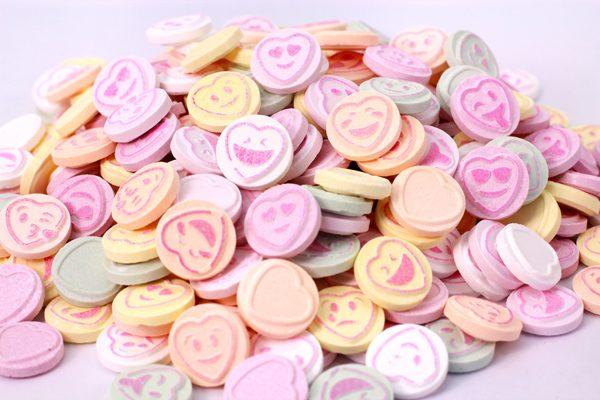 Giant Love Hearts | CANDY